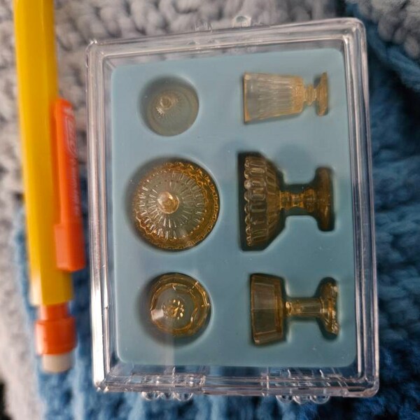 Dollhouse Miniature Walk in Shower, Left Access, by Delph Miniatures - Etsy