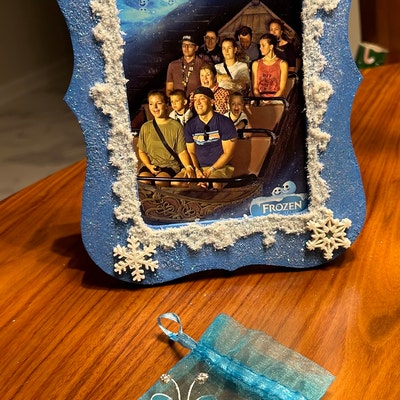 DRAGON LED Figurine Light W Free Dragon Charm LED Multicolor Light ...