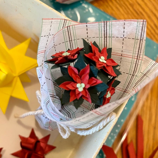 Mini Paper Rose Bouquet, Gift Topper, Keepsake - Etsy