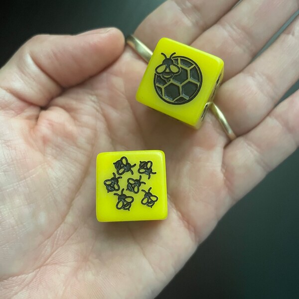 Bee Dice / Set of 2 / D6 - Bug, Insect, Honey - Etsy