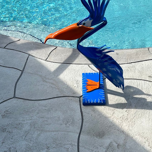 I Feel so Blue Pelican With Feet Spikes - Etsy