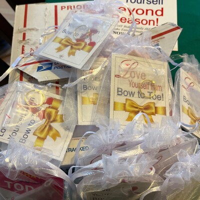 Cheerleading FOOTBALL CHANTS Ebook, Volume 1 CIC Cheerleading Mastery ...