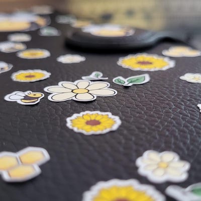 Bumble Bee Bookmark Illustrated Bookmarks Spring Summer Bookmarks Cosy ...