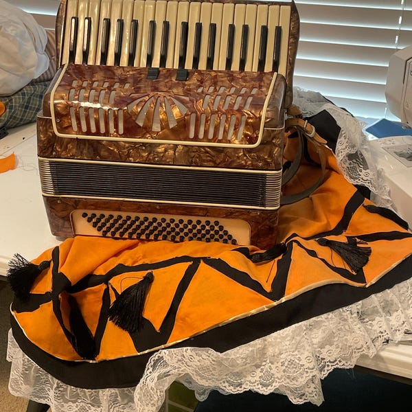 Russian Bayan Kungur 3 Rows 100 Bass, Chromatic Button Accordion ...