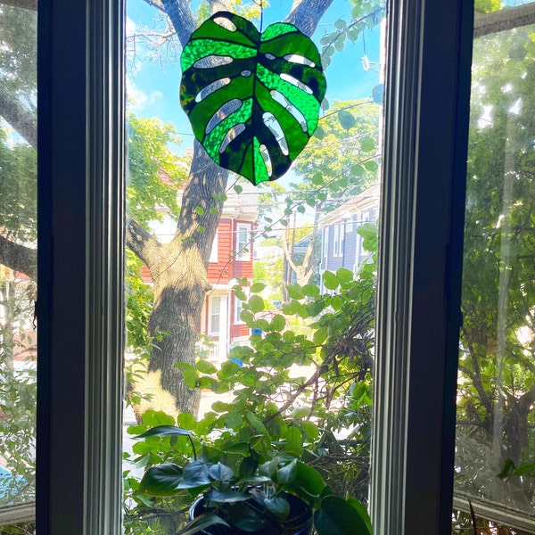 Large Monstera Leaf in Deep Emerald Greens, Stained Glass Suncatcher ...