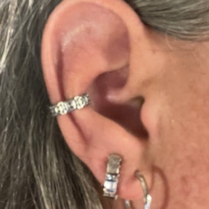 Crossover Conch Clicker Hoop, G23 Titanium 12mm Gold Conch Earring ...