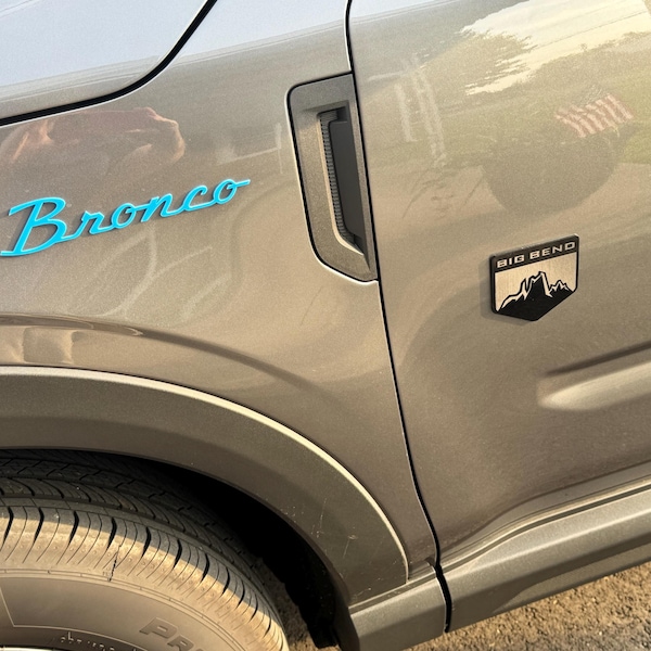 2x Hawk Bird Hellhawk Redeye Emblem Logo for Jeep Grand Cherokee ...