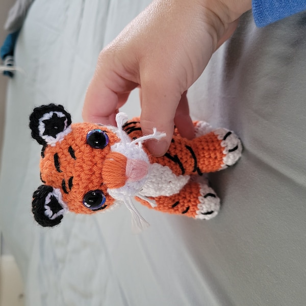 Niko Tiger - Crochet Pattern, Tiger Amigurumi Pattern, 4 Leg Tiger ...