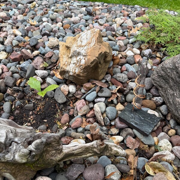 Solar Lights on a Rock Base ; Lake Superior Stones; Accent Lighting - Etsy