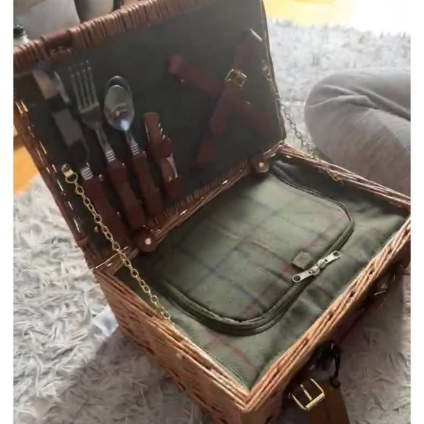 REDUCED 18 Inch Large Wicker Hamper With Antique Wash Finish, Lid ...