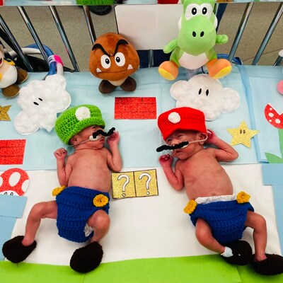 NICU Little Frog Micro Preemie Outfit With Overalls, Fits 2, 3, or 4 ...