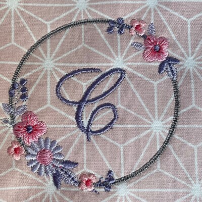 Machine Embroidery Design SMALL Dainty Boho Wreath Heirloom - Etsy