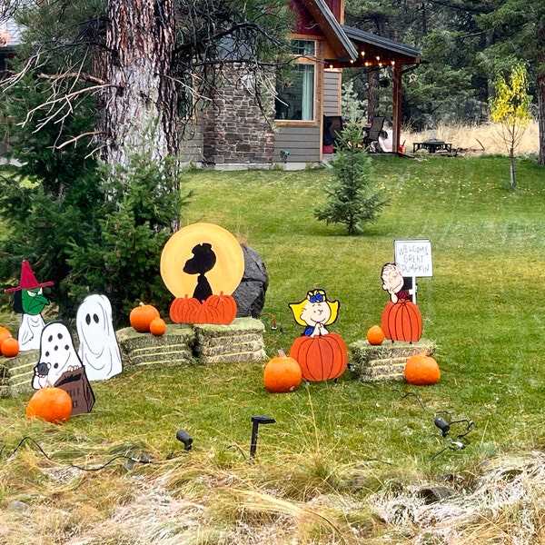 Peanuts Yard Art/ Outdoor Decor/it’s the Great Pumpkin Charlie Brown ...