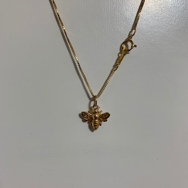 Dainty Bee Necklace - Tiny Silver, Rose or Gold Bee Jewelry, Sparkling ...