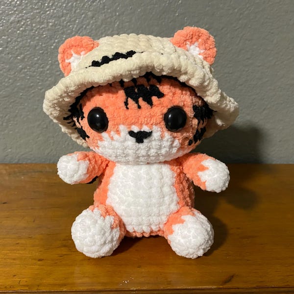 Baby Tiger Crochet Pattern | Safari Tiger | Cute Tiger With Safari Hat ...