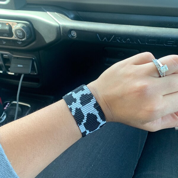 Cow Print Pattern | Loom Beading Bracelet | Cuff Bead Pattern | Miyuki ...