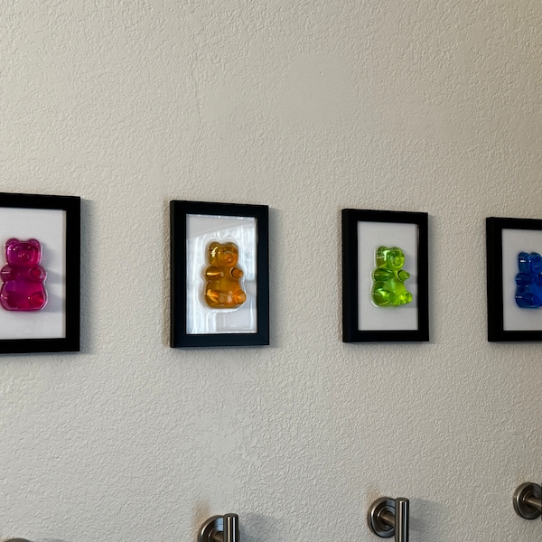Rainbow Gummy Bear Resin Wall Art 12x16, Gummy Bear Pop Art, Epoxy Home ...