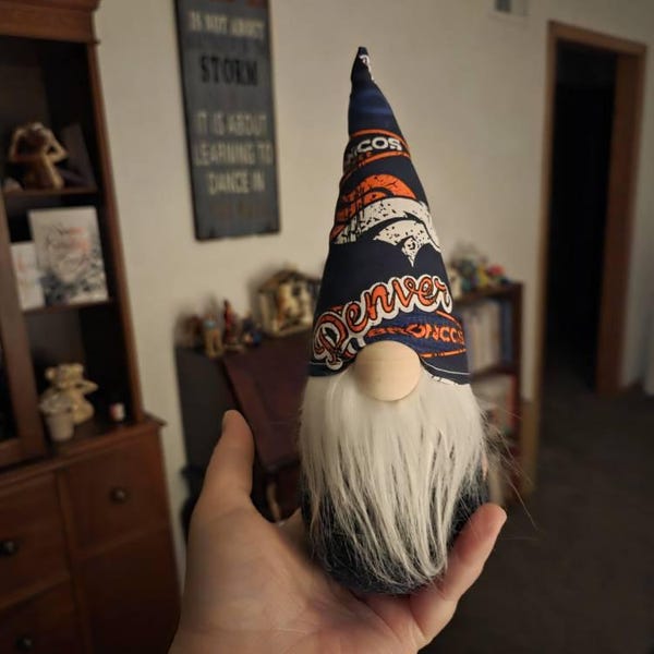 NFL FOOTBALL GNOMES, Tiered Tray, Home Team Mantle Decor, Football Fan ...