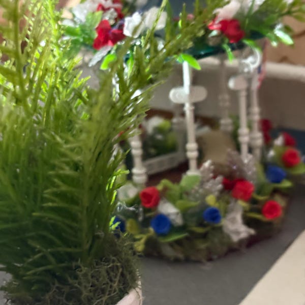 Miniature Draping Rose Window Box/polymer Roses/draping Greenery/6 ...