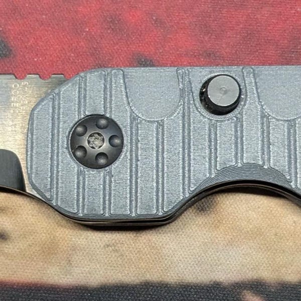 Spyderco Shaman/bodacious Compression Lock Buttons (set of 4, Choose ...