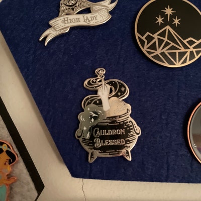 Cauldron Blessed Nesta ACOTAR Enamel Pin - Etsy