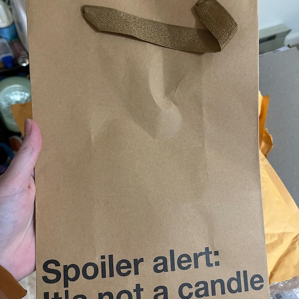 Spoiler Alert It's Not A Candle, Funny Gift Bag Gift Wrap Wrapping ...