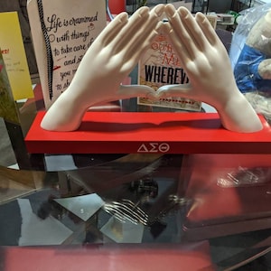 Pyramid Hands Figurine With Engrave Delta Sigma Theta Symbols - Etsy
