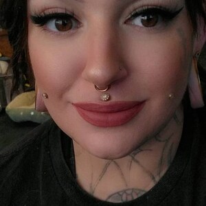 Gold Implant Grade Titanium Curved Beaded Labret for Conch - Etsy