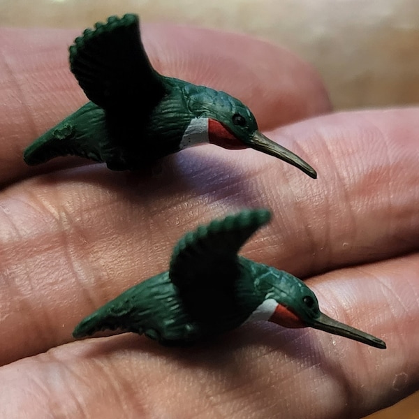 Tiny Hummingbird Figurine - Soft Plastic Bird for Fairy Garden, Diorama ...