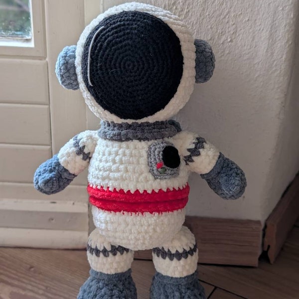 Crochet Astronaut Pattern, Crochet Patterns Amigurumi, Space Crochet ...