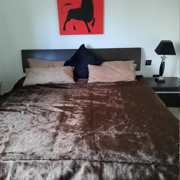 Faux Fur Throw Grey Rabbit, Fake Fur Bedspread, Bed or Sofa Blanket ...
