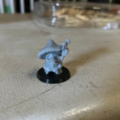 Dragonborn Flag Guard 32mm Resin Miniature Dnd Miniatures Dungeons ...