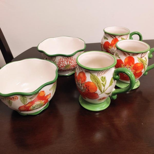 Kyugetsu Japanese Dolls in Traditional Silk Kimono- Set of Two - *rare ...