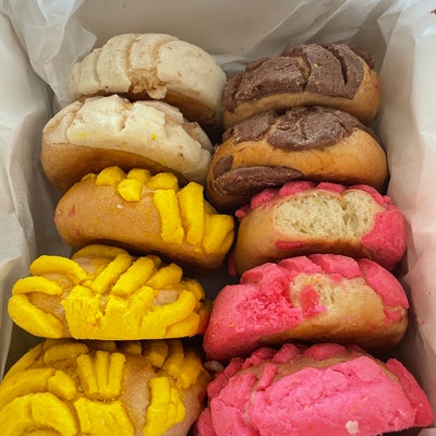 Ten Mini Conchas Mexican Sweet Bread Mini Sweet Bread 10 Count Diez ...