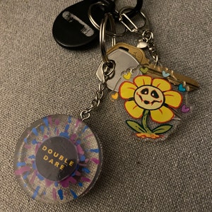 Undertale Flowey 1.5 Doubled Sided Acrylic Charm Keychain or Cell Phone ...