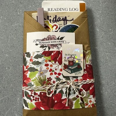 Blind Date With a used Book W/ Stickers, Magnetic Bookmark, Bookmark ...