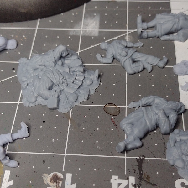 9pc Corpses Dead Body Scatter Terrain for Dnd Dungeons and Dragons ...