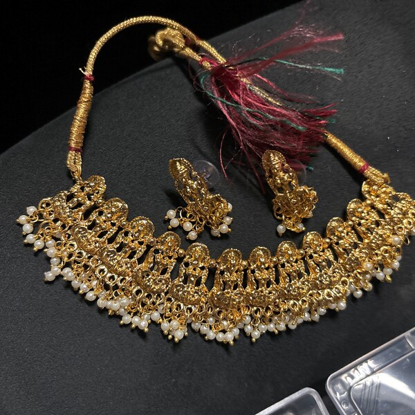 Acrylic Gold Plated Sakha Pola Bangles, Red Bangles for Women, Gold ...