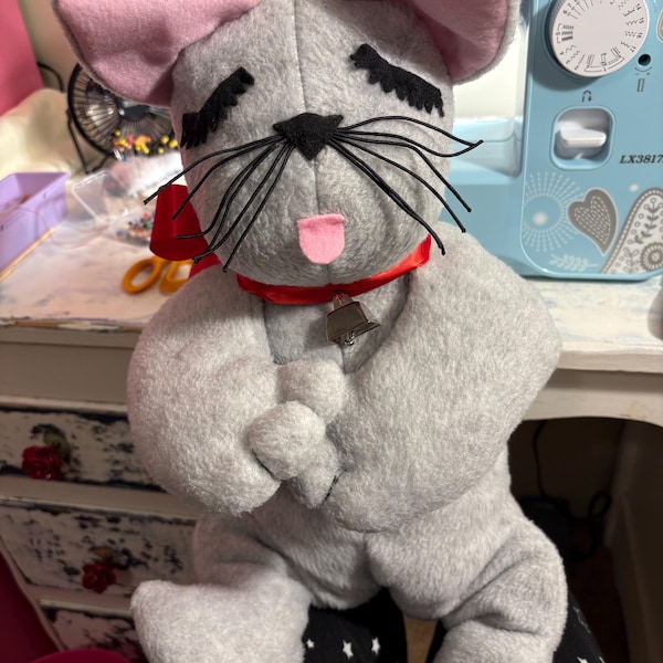 Sleeping CAT Sewing Pattern UNPRINTED Advance 6931 Toy Stuffed Animal ...