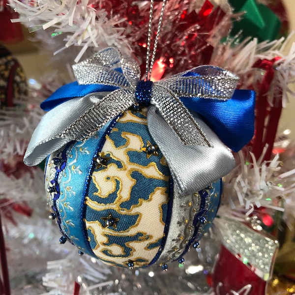 Набор елочных шаров 5 шт. Шарик в стиле пэчворк Елочная игрушка Стиль ...