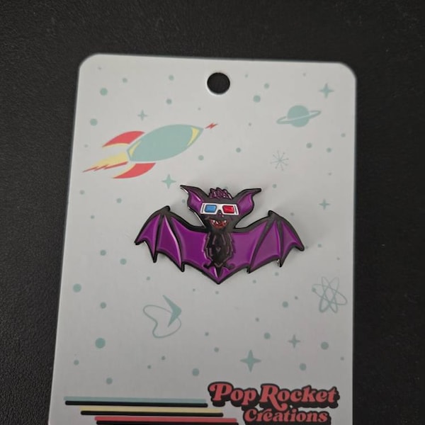 Flying Saucer Alien Motel Keychain - Etsy