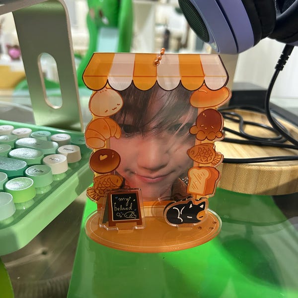 Photocard Holder Standee - Fresh Bread - Etsy