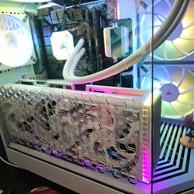 Hyte Y60 Custom Vented Side Panel - Etsy Canada