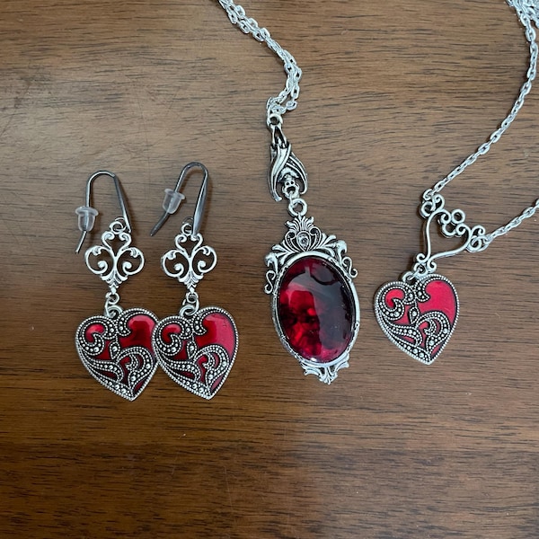 Gothic Jewelry, Vampire Necklace, Bloody Jewelry, Bat Necklace, Witch ...