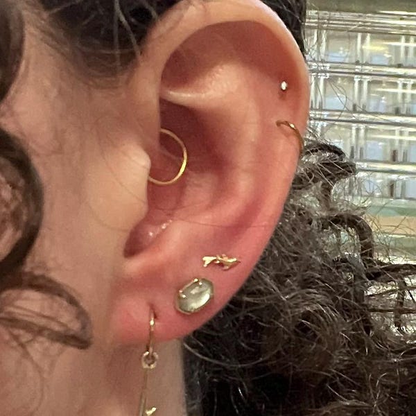 14k Solid Gold Vertical Helix Piercing Five Bezel Sparkle Bubble Stud ...