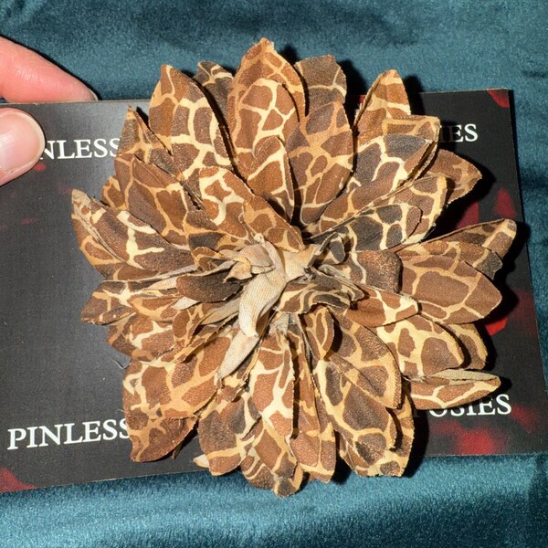 Magnetic Hold Feather Flower Pin,feather Flower Brooch 6-7” Large Black ...