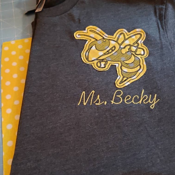 Yellow Jacket Raggy Applique Machine Embroidery Design - 4 Sizes ...
