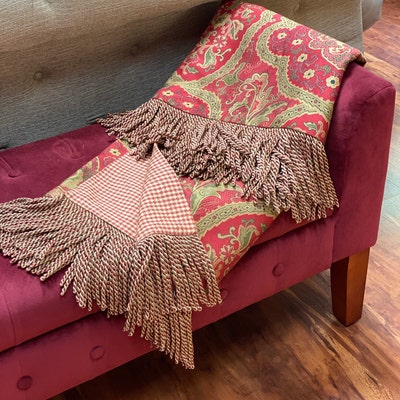 Moroccan Stripe Throw Blanket, Luxurious Throws, Rose Red Medallions ...