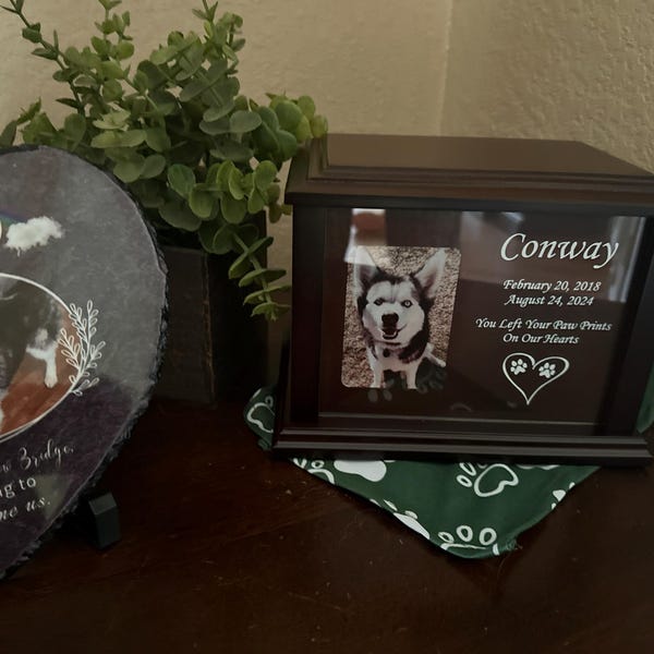 Personalized Dedication Eternal Reflections Wood Pet Urn - Cremation ...