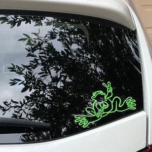 Fighting Bumble Bee Vinyl Decal for Car Truck Buy 1 Get 1 - Etsy